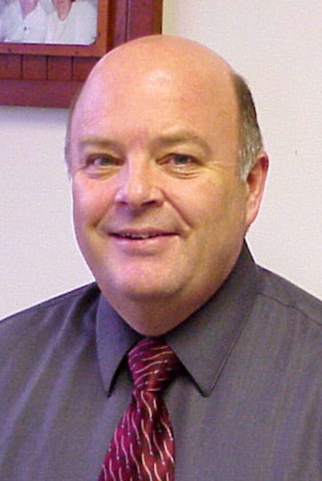 larry Hansen lauded upon his retirement from Riverdale | News, Sports ...